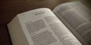 1 John Chapter 1 Study – Walking in the Light